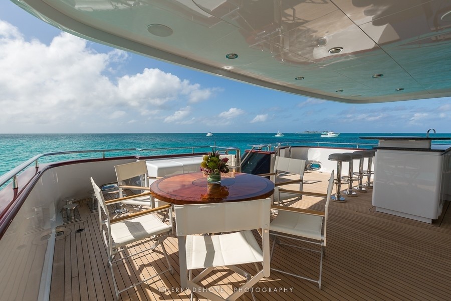 Yacht M3, Intermarine | CHARTERWORLD Luxury Superyacht Charters